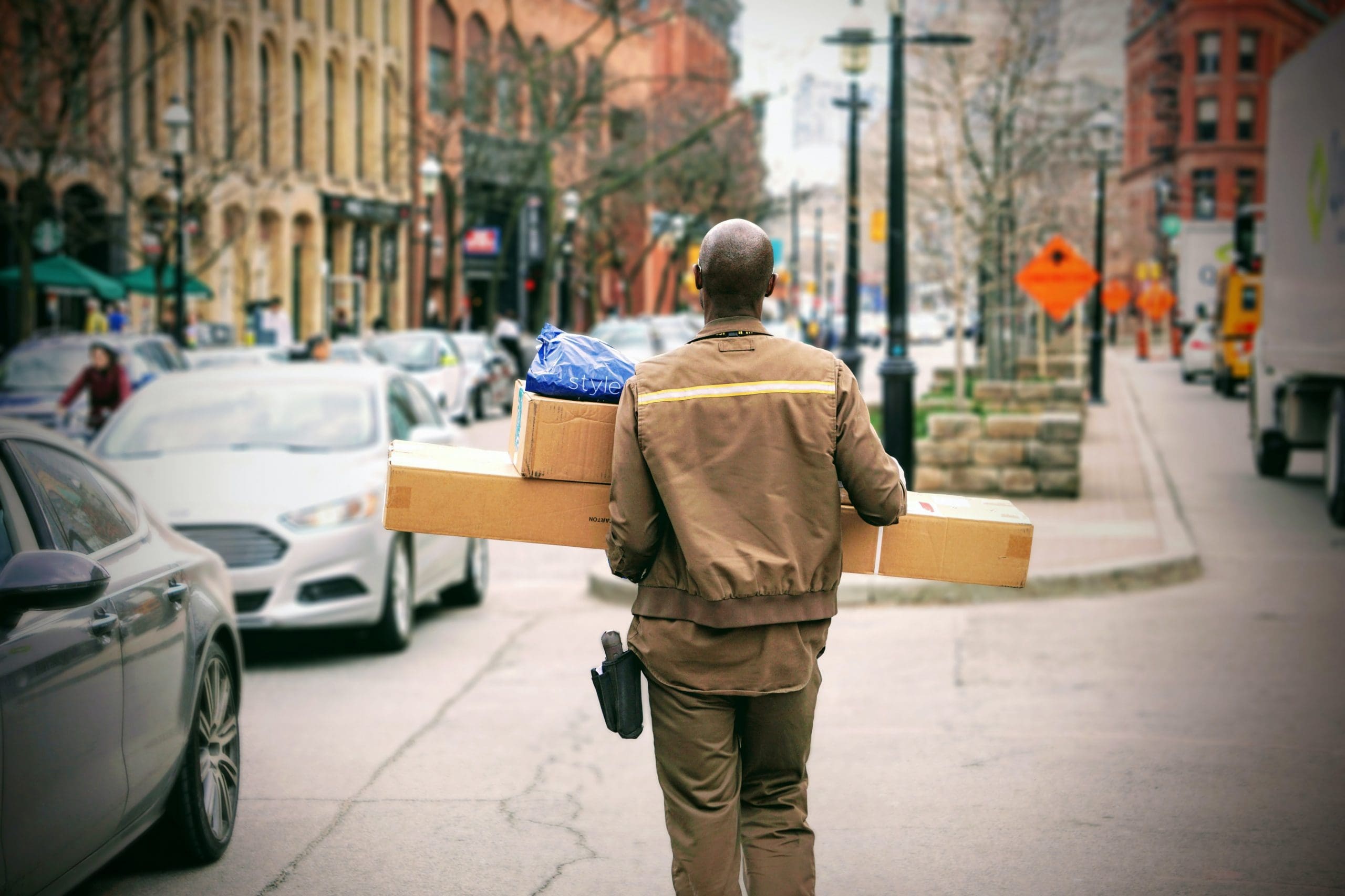 Steps to Improve Your Courier Drop Offs | Elite EXTRA