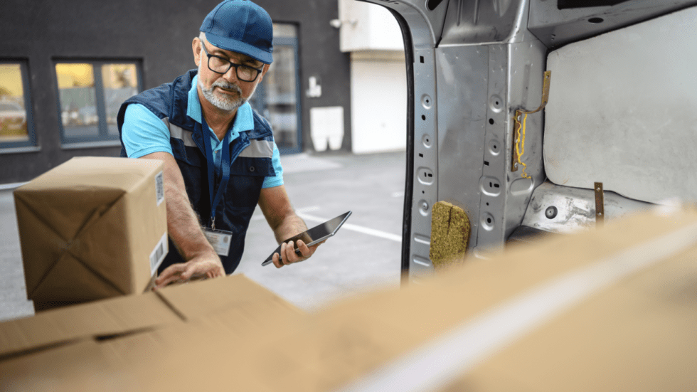 Top 5 Advantages of Final Mile Carrier Tracking | Elite EXTRA